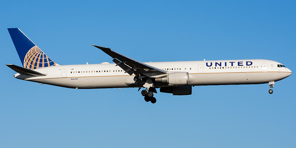 Boeing 767 400 Commercial Aircraft Pictures Specifications Reviews 